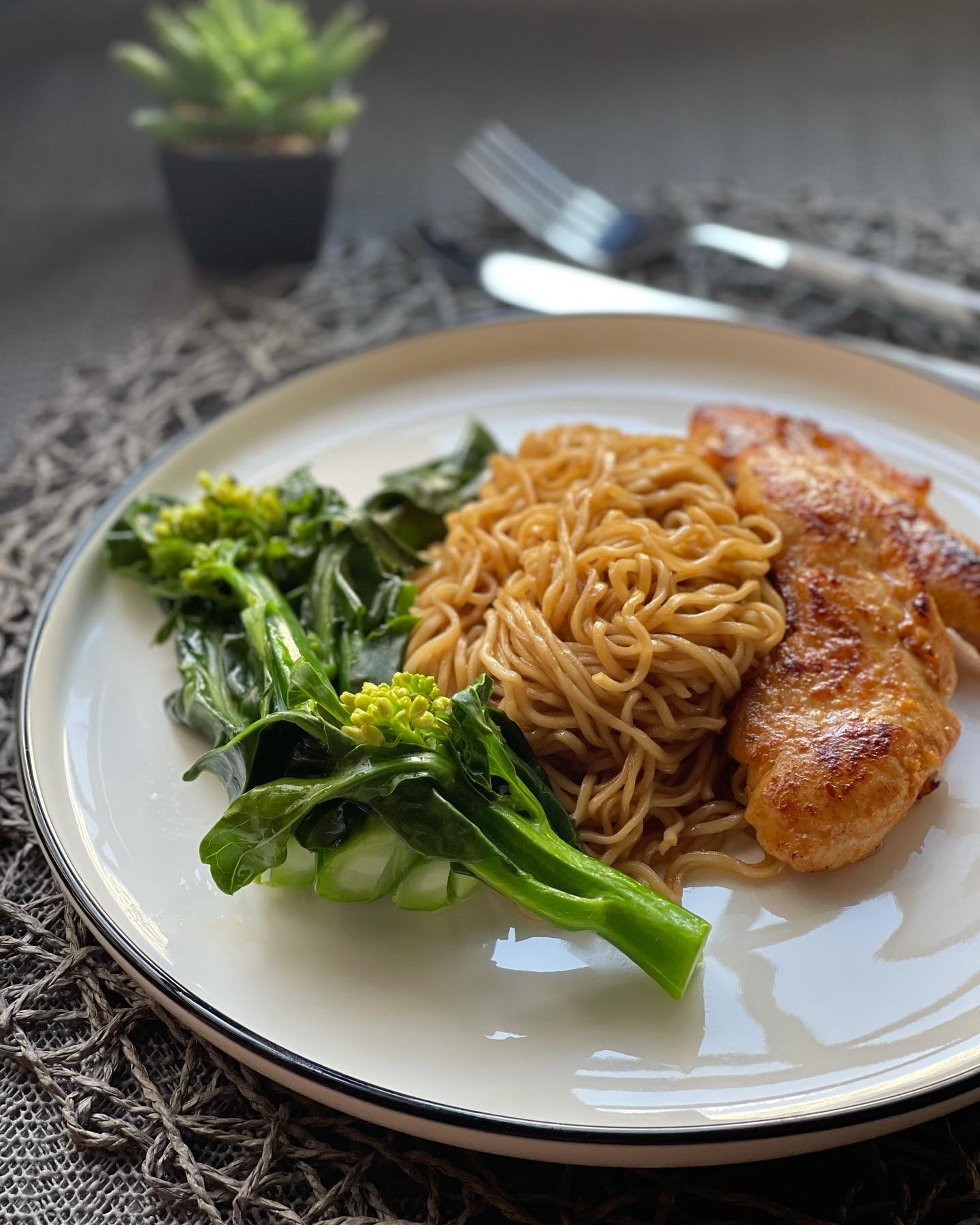 Pancit Canton with Broccoli and Fried Chicken